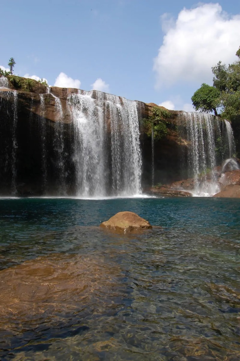 Phe Phe Falls - Meghalaya Tourism